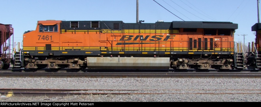 BNSF 7461